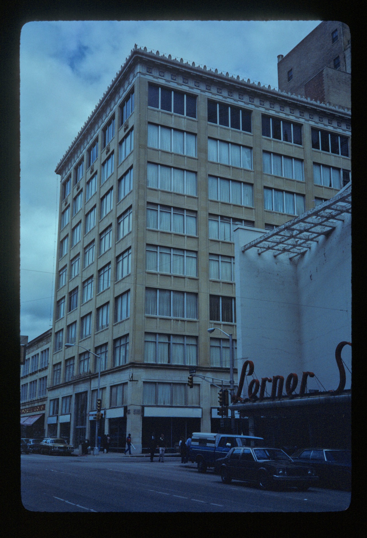 Sanger Brothers/ Meacham's Department Store/ Color Tile Building - 515 ...